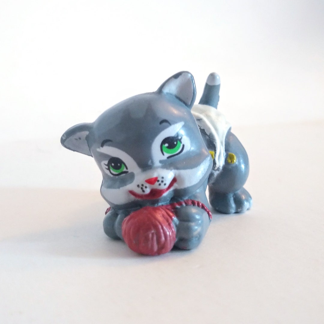 Vintage Galoob Magic Diaper Babies Pets Gray Cat With Yarn PVC Figure ...