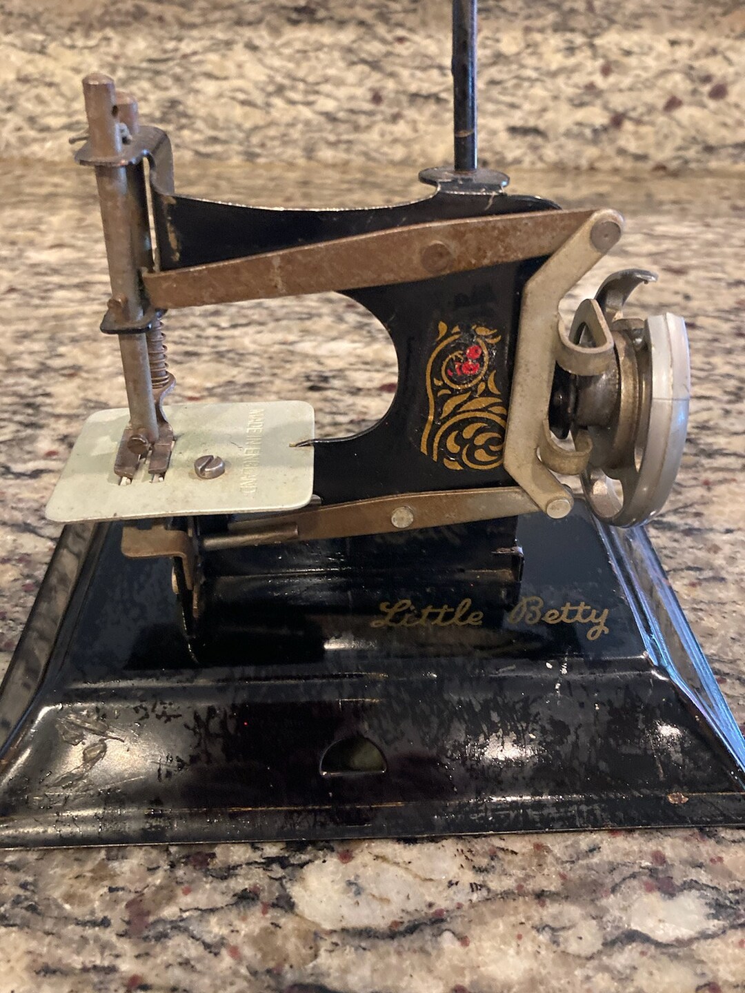Vintage Little Betty Child's Toy Sewing Machine - Etsy