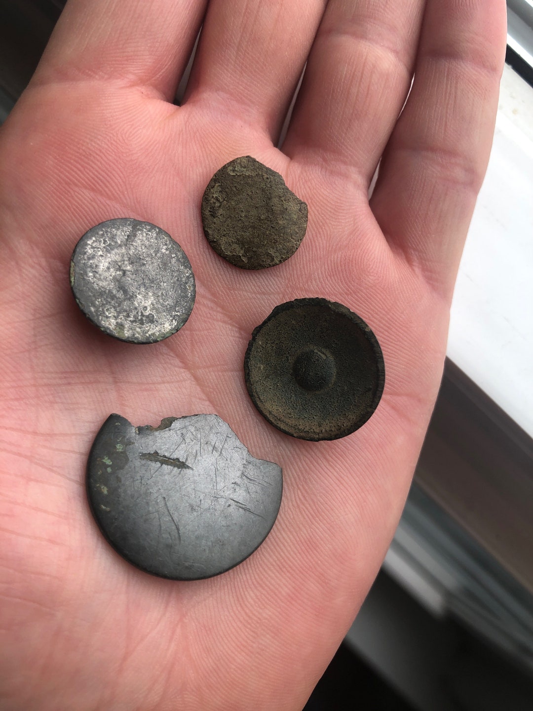X4 Metal Detected Antique Vintage Tombac Metal Buttons (broken) - Etsy