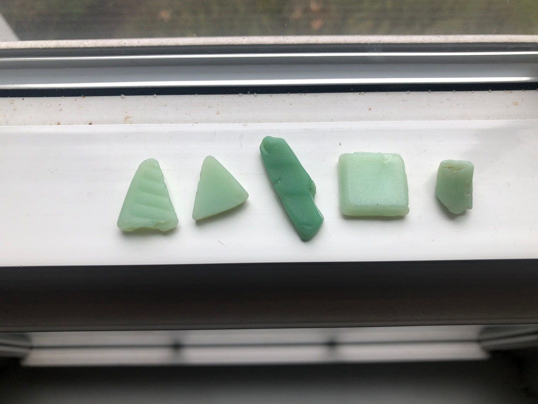 X5 New York City Mudlarked Vintage Jadeite Sea Glass Shards Pieces ...