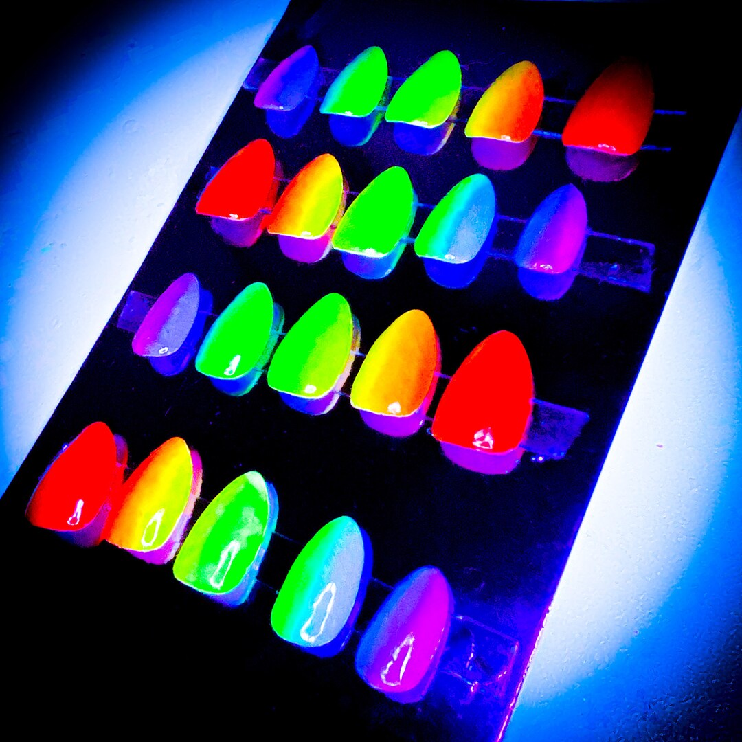 20 Piece Rainbow Rave Nail Kit! - Etsy