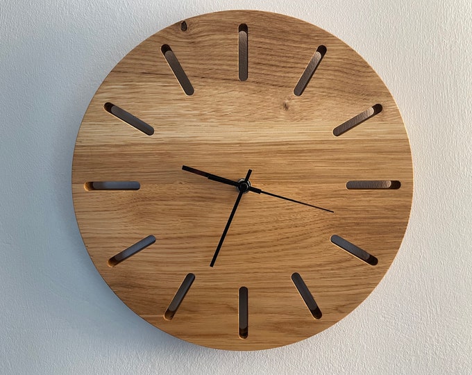 Wanduhr Holz Eiche