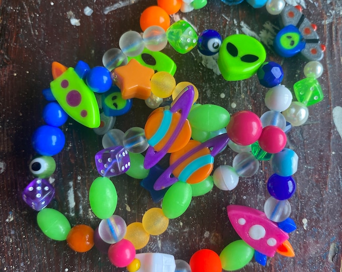 Kids Beaded Bracelets/space Theme Beaded Bracelet/alien Friends - Etsy