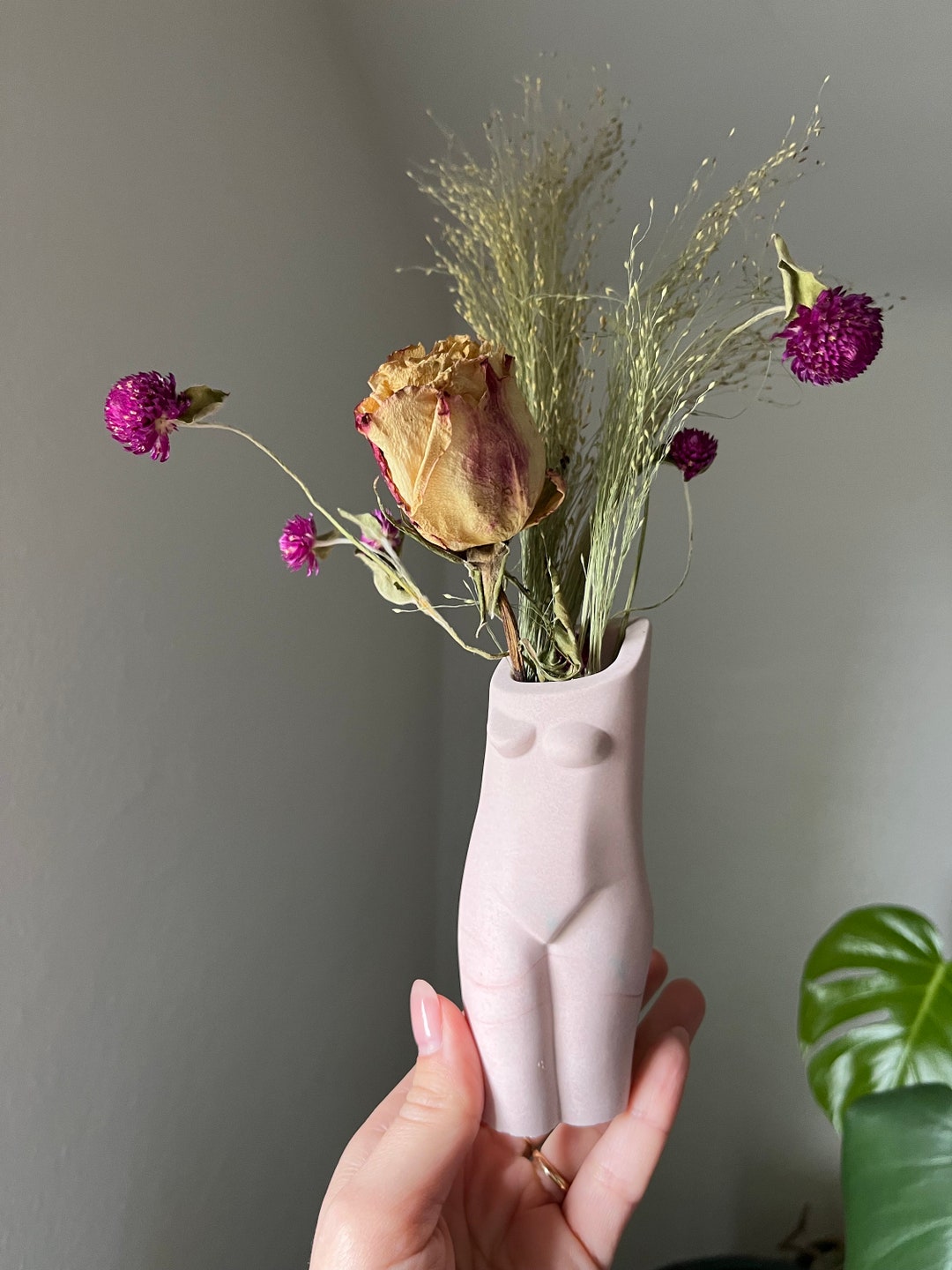 Feminine Form Jesmonite Vessel/vase/female Form/goddess/curvy/abstract ...