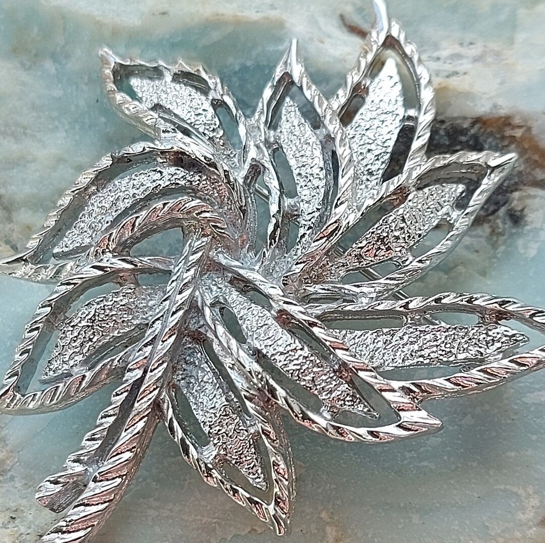 1970s Sarah Coventry Silver Tone Swirly Leaves Brooch Pin - Etsy