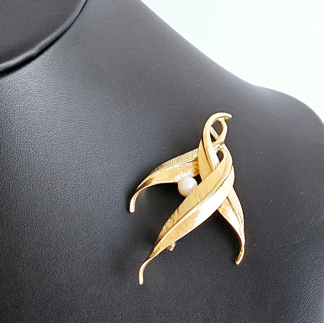 1950's D'orlan Brushed 10K Gold Plated Brooch, Faux Pearl, Leaf Design ...