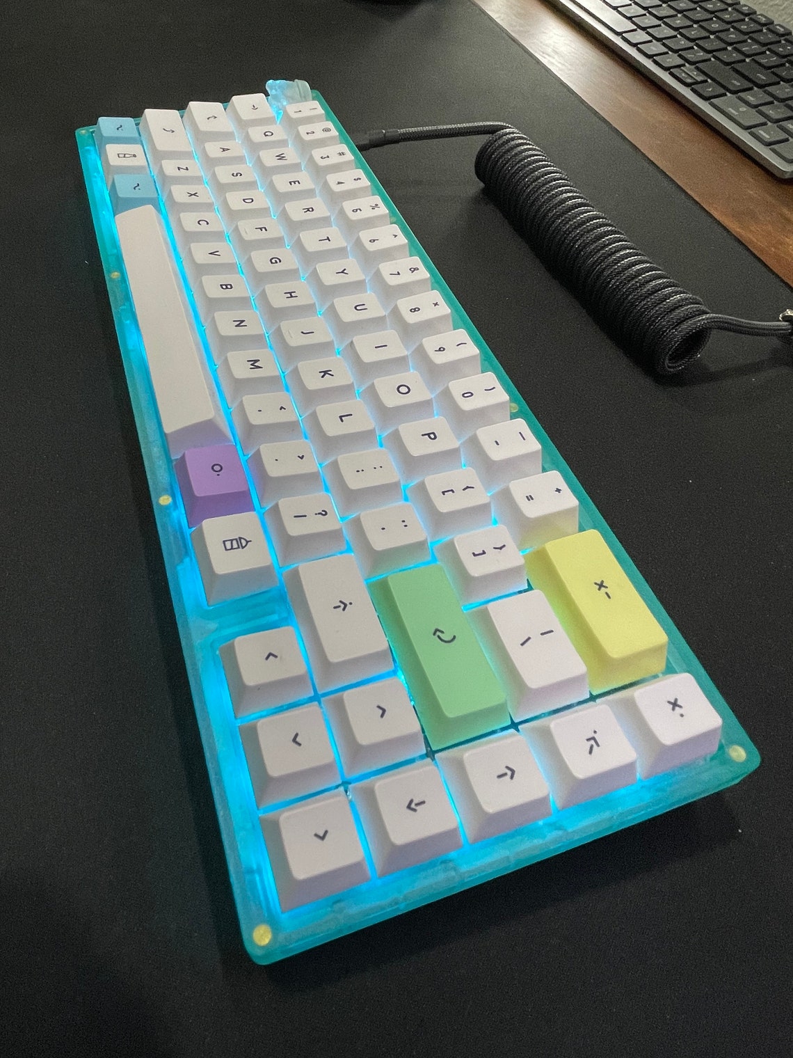 KBD67 Lite R1 / Lubed Bobau4t / Durock V2 Stabs / Poly Plate / Storm ...