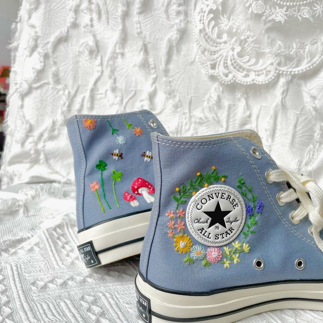 Converse Chuck Taylor 1970s ,custom Floral Circle Embroidery, Converse ...
