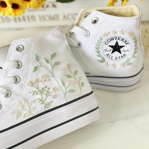 Converse Chuck Taylor 1970s ,custom Floral Circle Embroidery, Converse ...