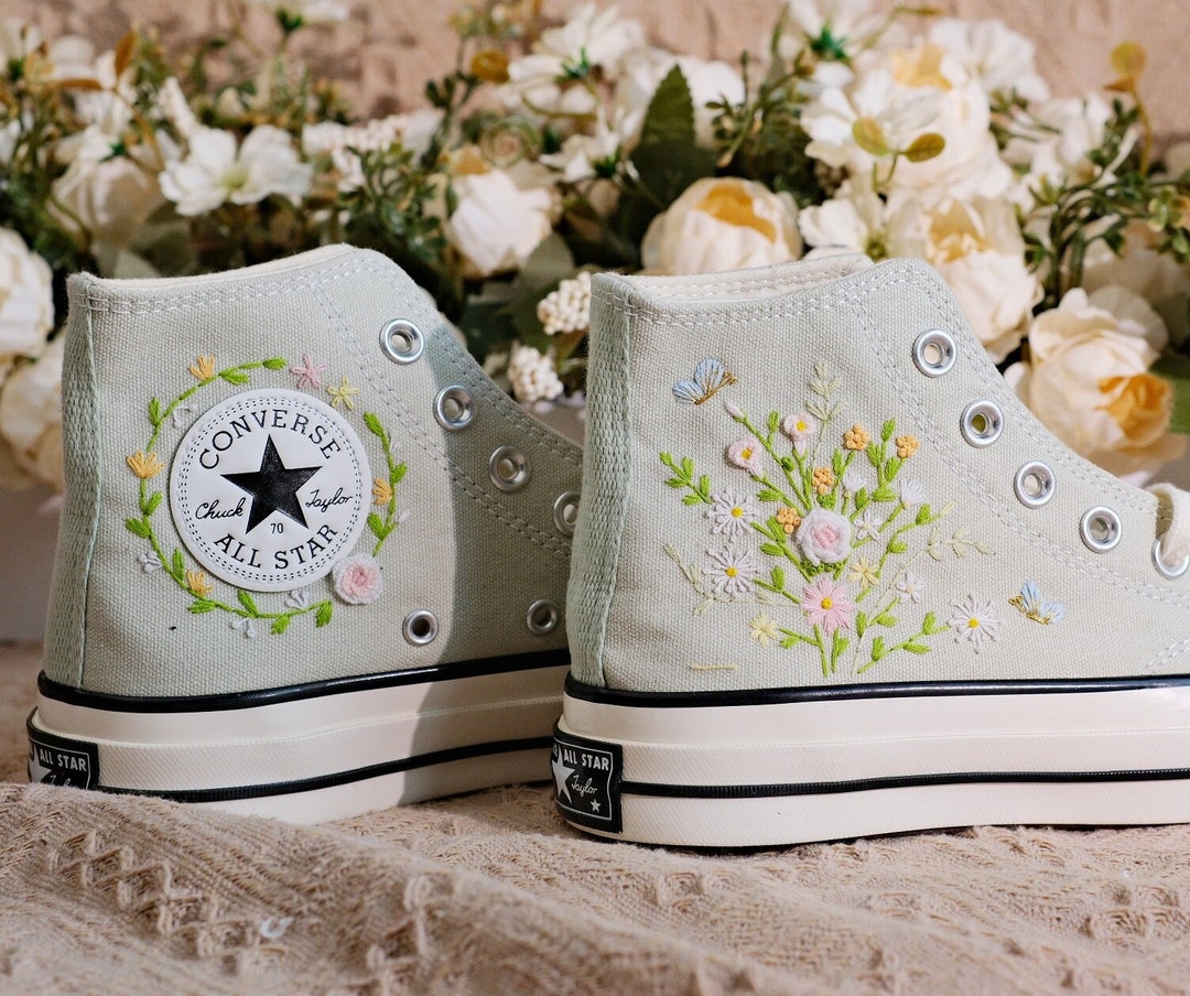Converse Chuck Taylor 1970s ,custom Floral Circle Embroidery, Converse ...