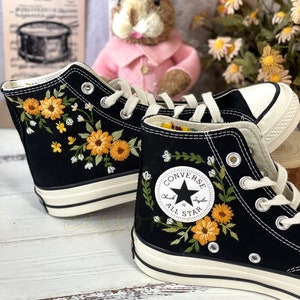 Converse Chuck Taylor 1970s ,custom Floral Circle Embroidery, Converse ...