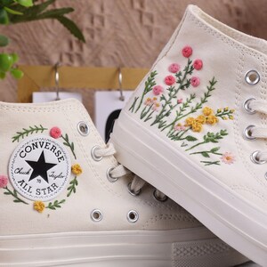 Converse Chuck Taylor 1970s ,custom Floral Circle Embroidery, Converse ...