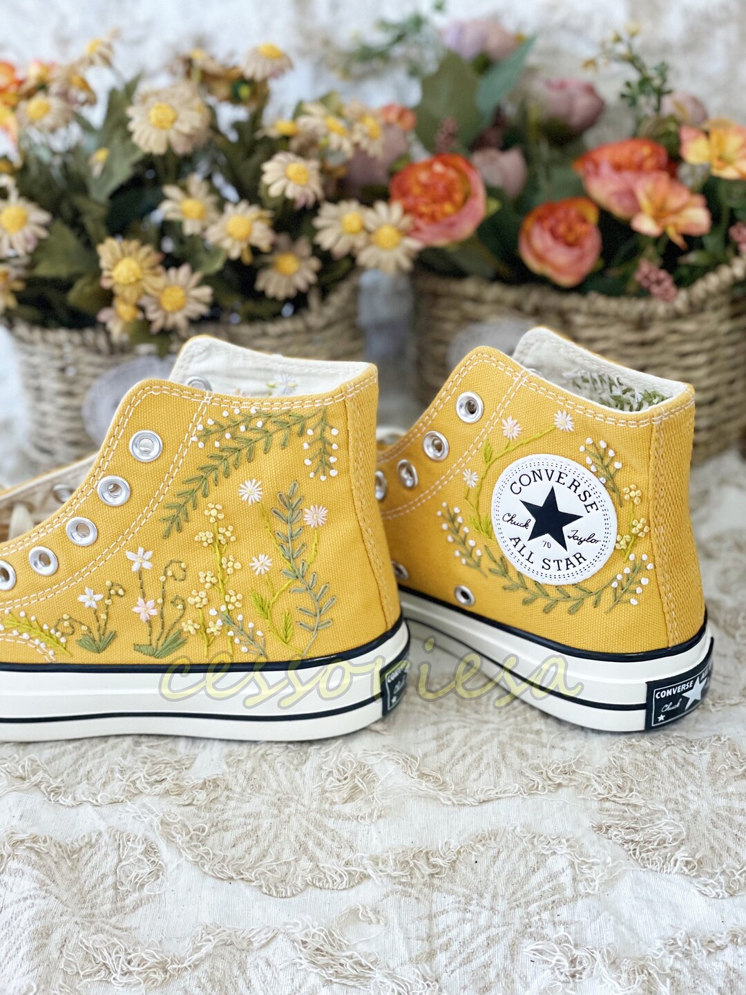 Converse Chuck Taylor 1970s ,custom Floral Circle Embroidery, Converse ...