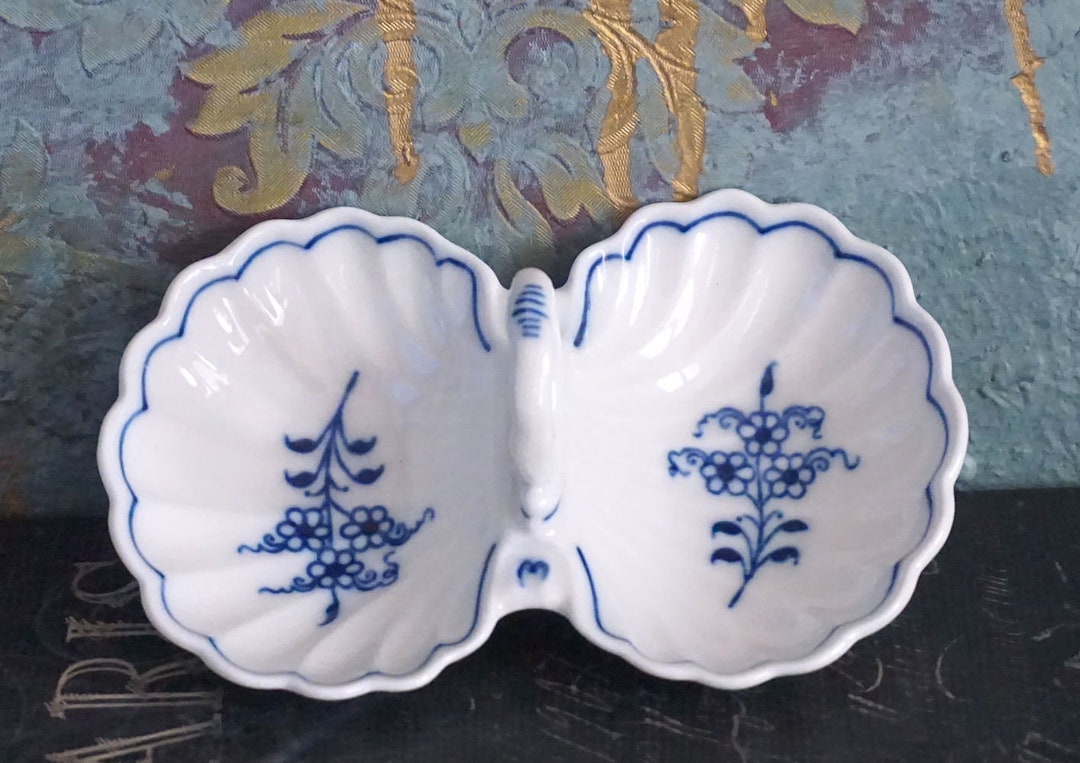 Porcelain Onion Pattern Original Czechoslovakia Dubi Salt Pepper Bowl I ...