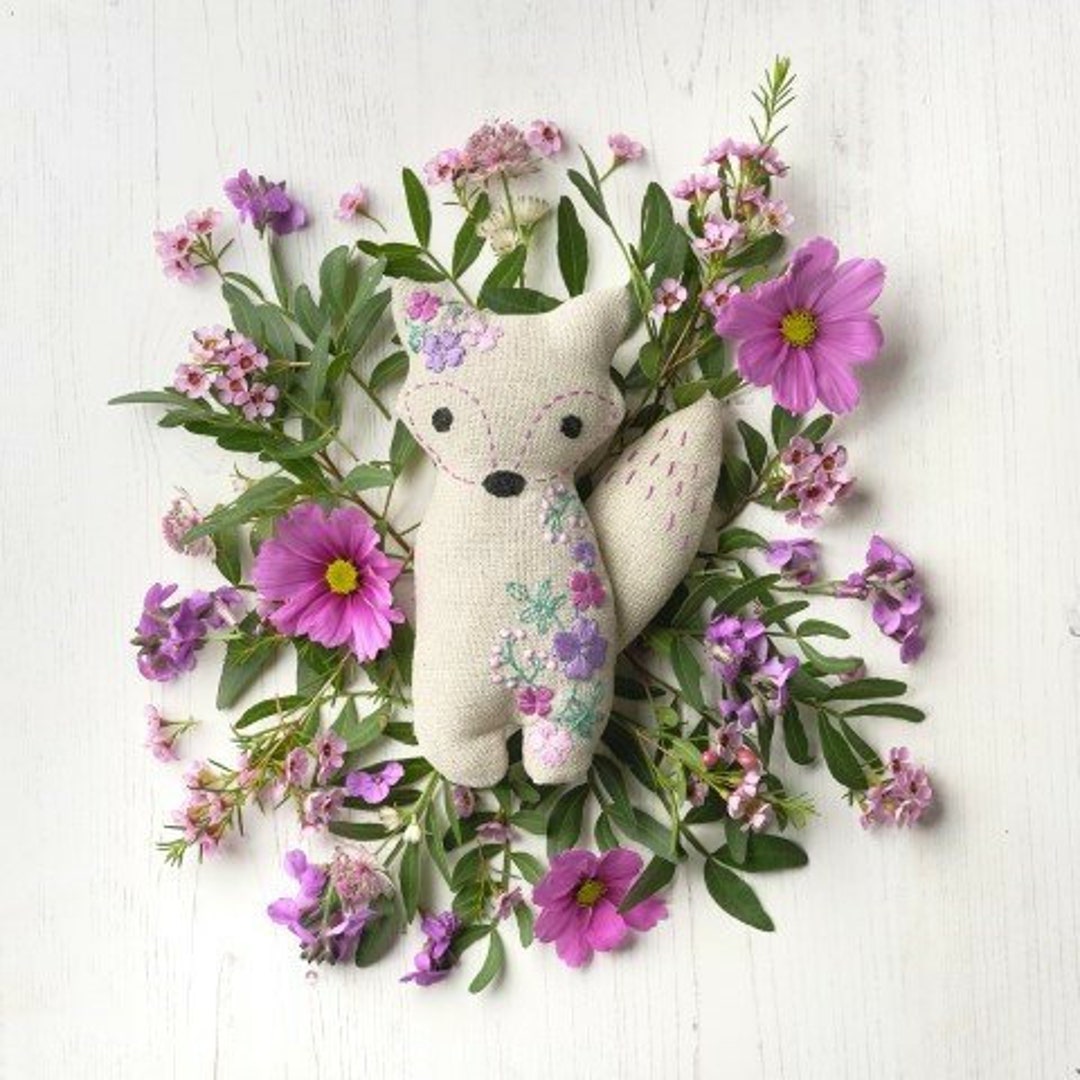 Anchor Freestyle Craft Kit- Frida the Fox - Etsy