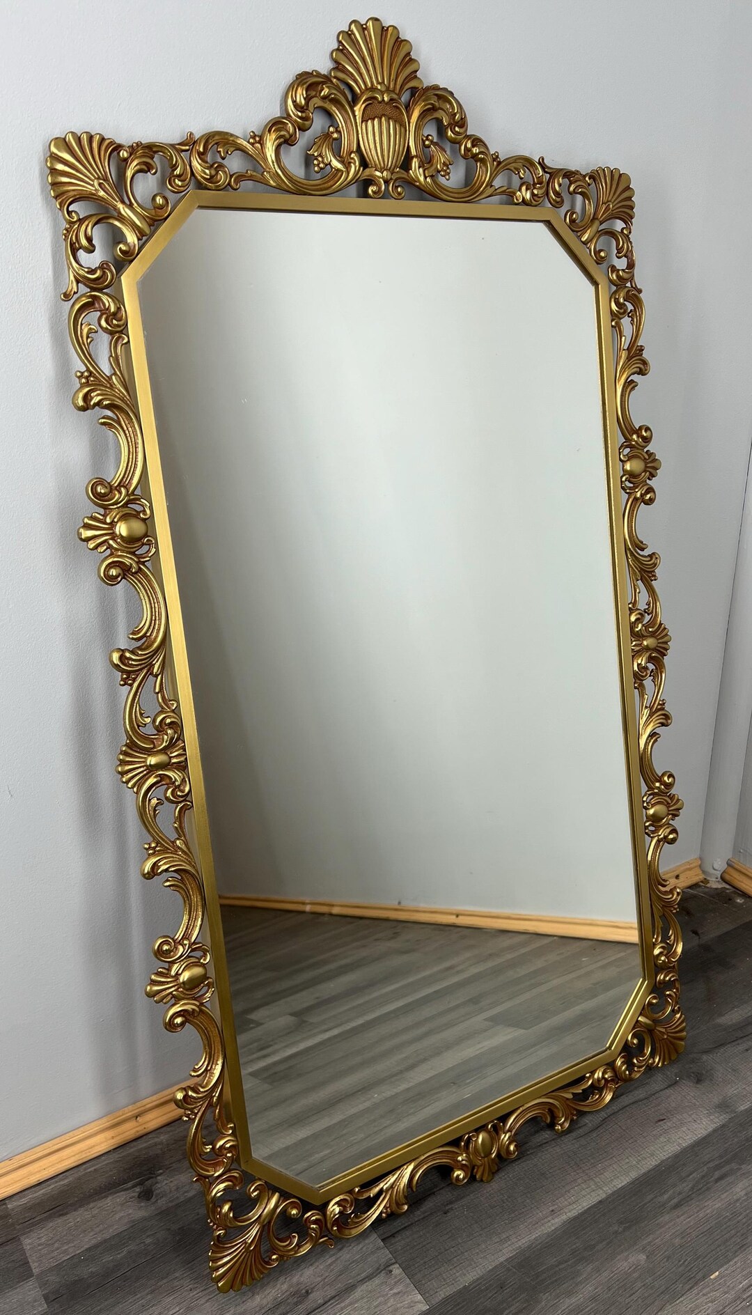Vintage Gold Wall Mirror | Ornate Scroll Frame With Shell Crest ...