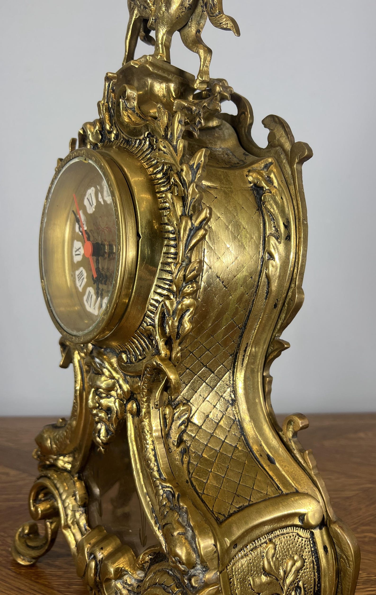 Clock Vintage French Style Decorative Mantel Clock Figural Gilt Case ...