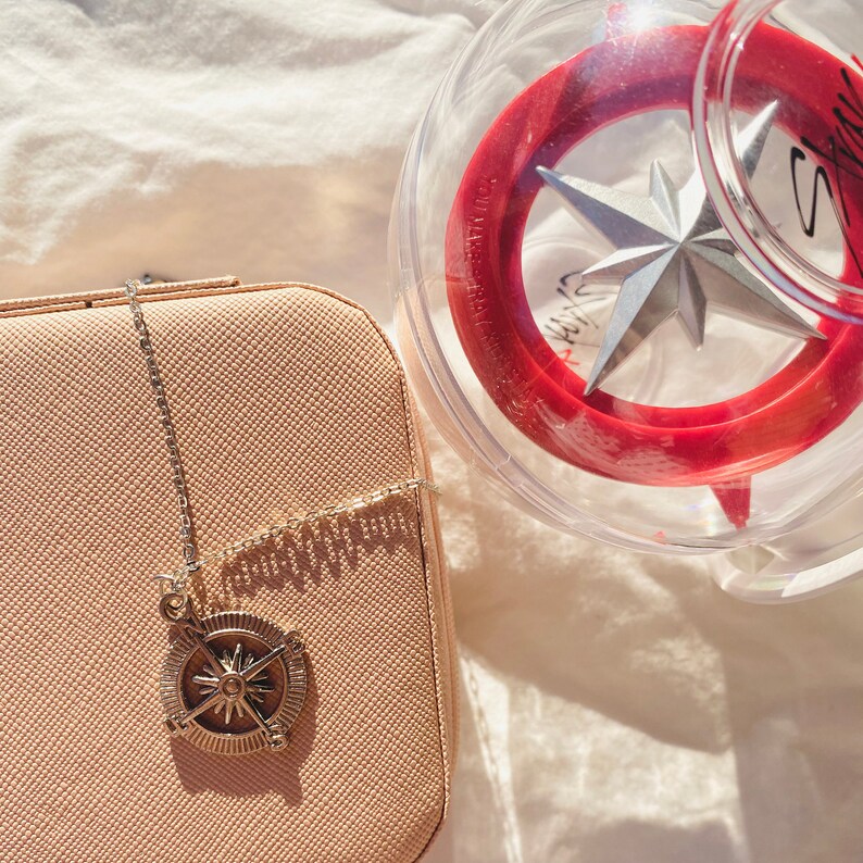 SKZ Compass Necklace stray Kids Quote Packaging Version - Etsy Denmark