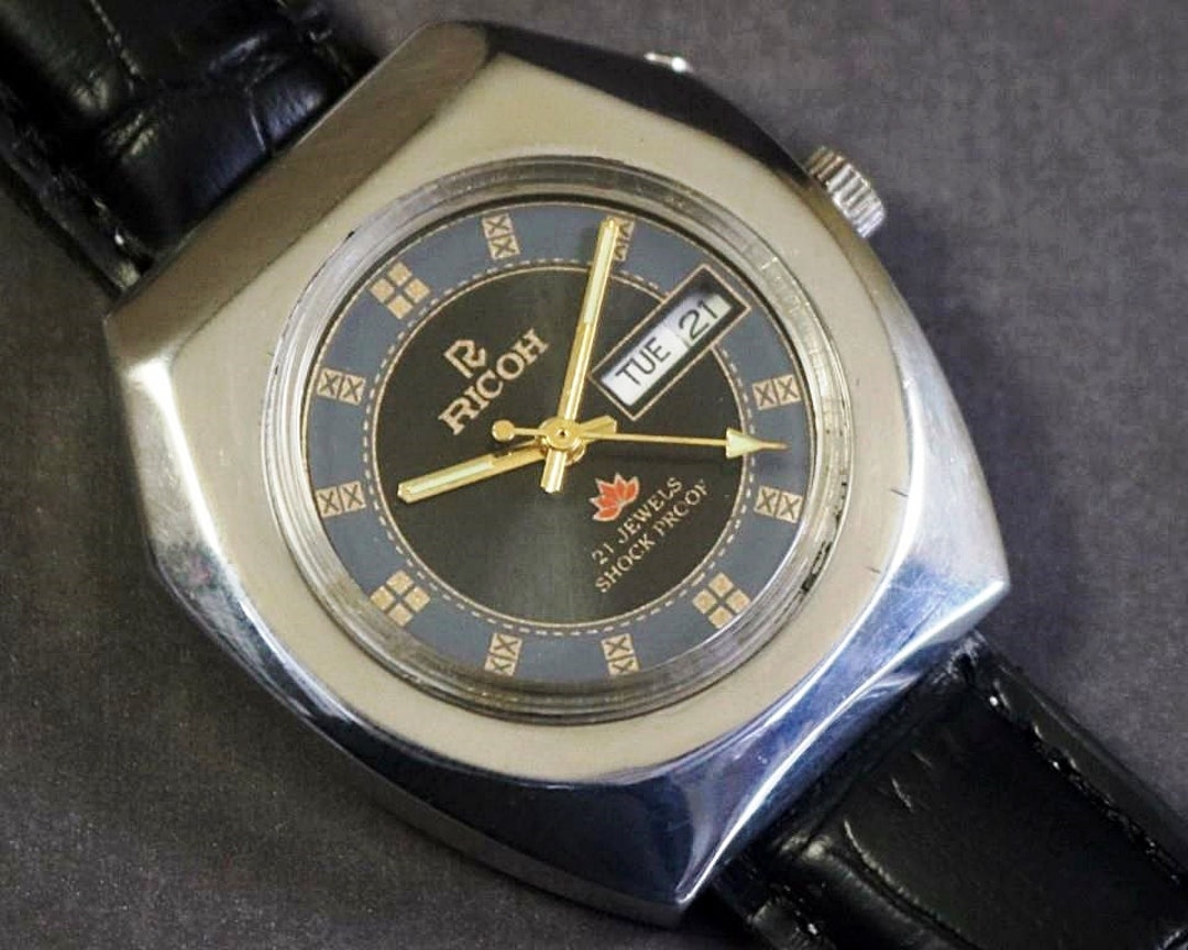 Vintage Ricoh Automatic Mens Wrist Watch Caliber R61 Day Date Japan ...