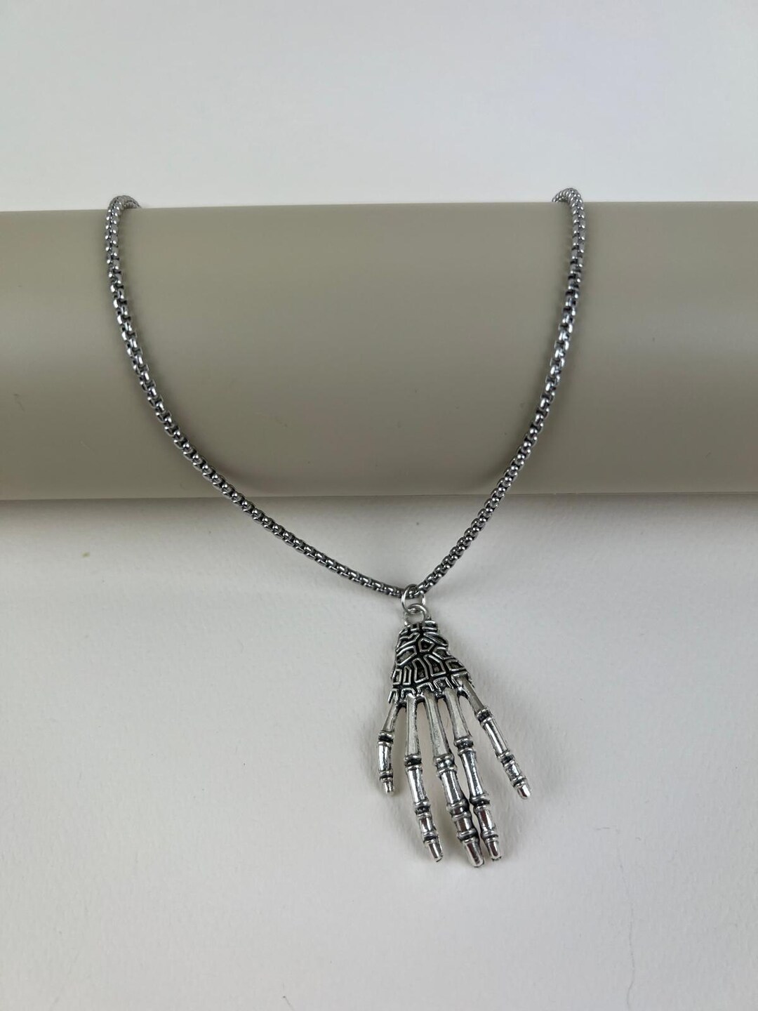 Creepy Skeleton Hand Pendant Necklace, Gothic Unisex Necklace, Edgy ...