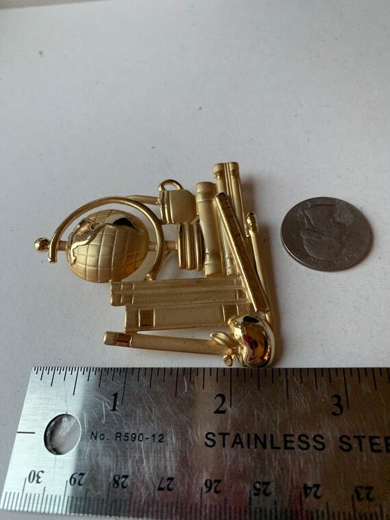 Vintage AJC Goldtone School Teacher Globe Brooch - Gem