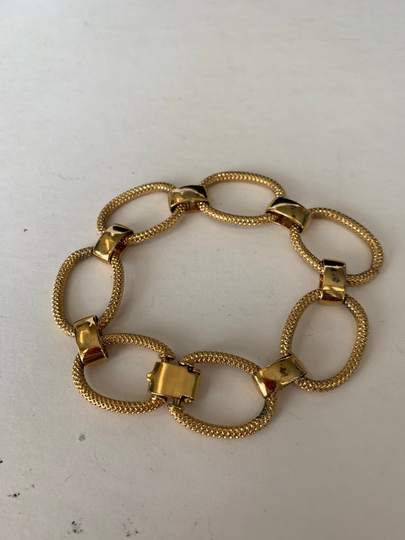 Vintage MONET Loops Gold Tone Textured Pierced Earrin… - Gem