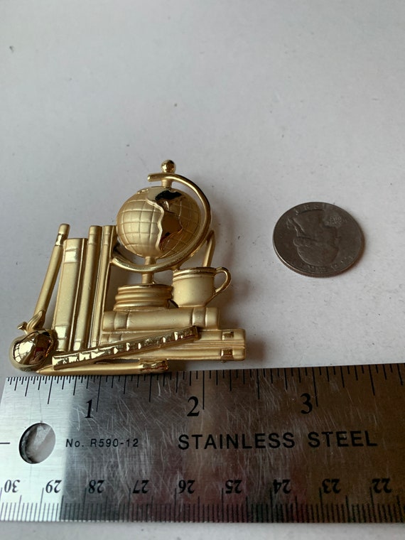Vintage AJC Goldtone School Teacher Globe Brooch - Gem
