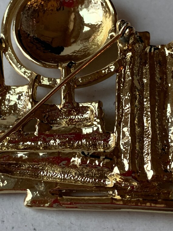 Vintage AJC Goldtone School Teacher Globe Brooch - Gem