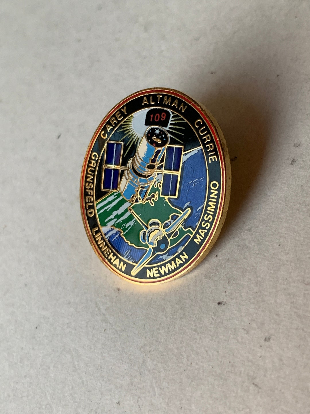STS-109 Space Shuttle Lapel Pin - Etsy