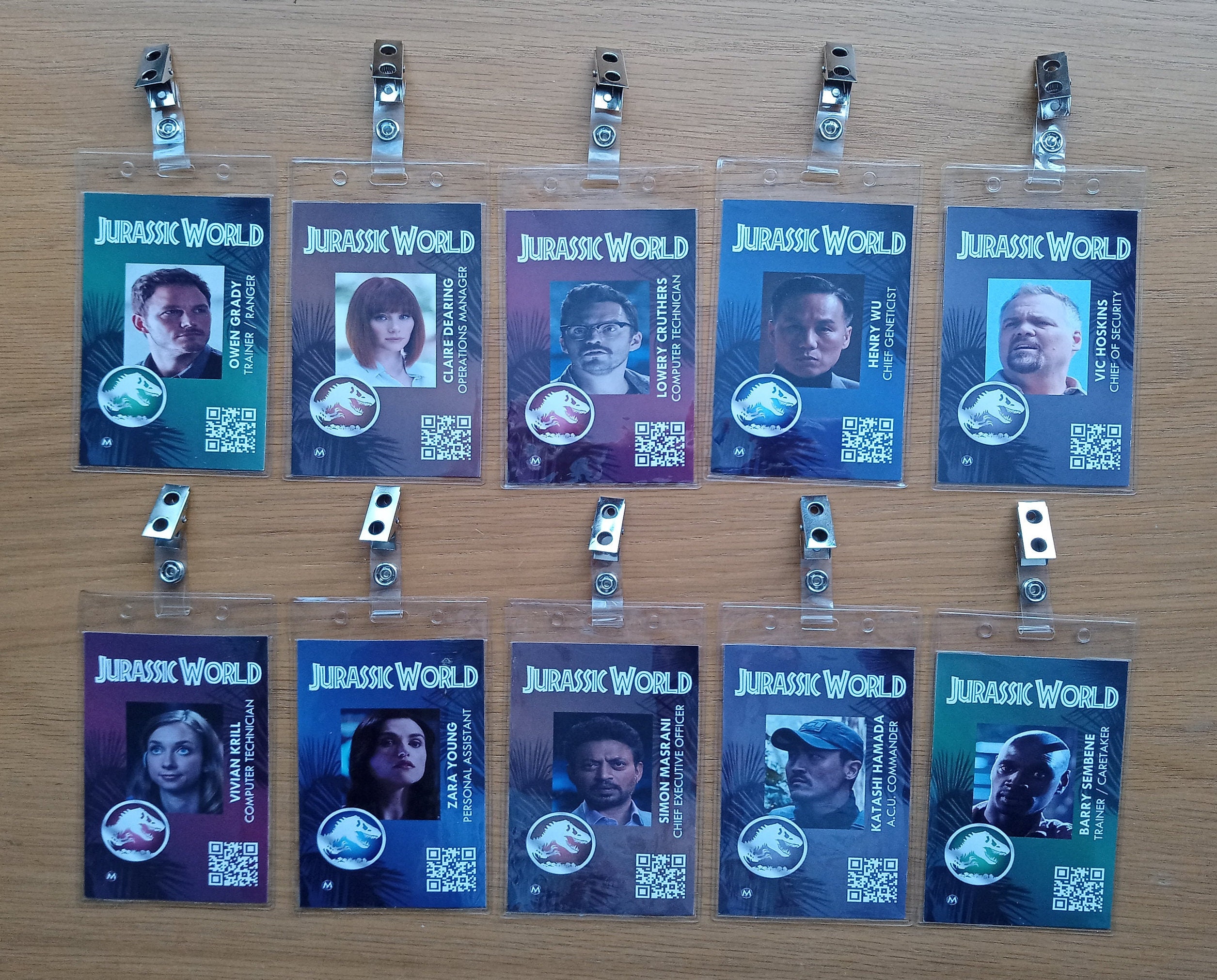 Jurassic World - Clip-on Ingen ID Photo Pass Badge Set Prop Collection ...