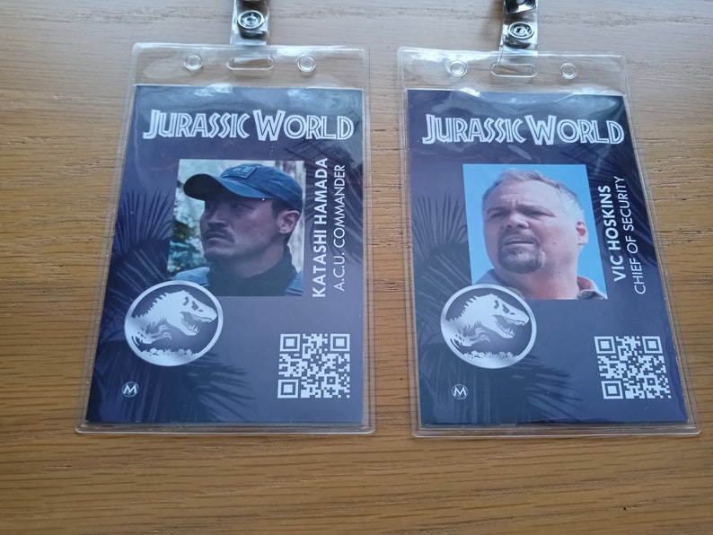 Jurassic World - Clip-on Ingen ID Photo Pass Badge Set Prop Collection ...