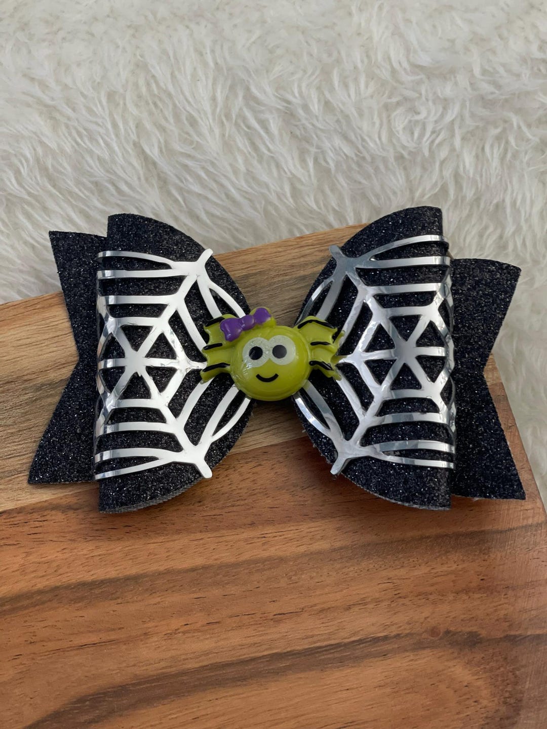 Silver Spider Web Bow With Green Spider - Etsy