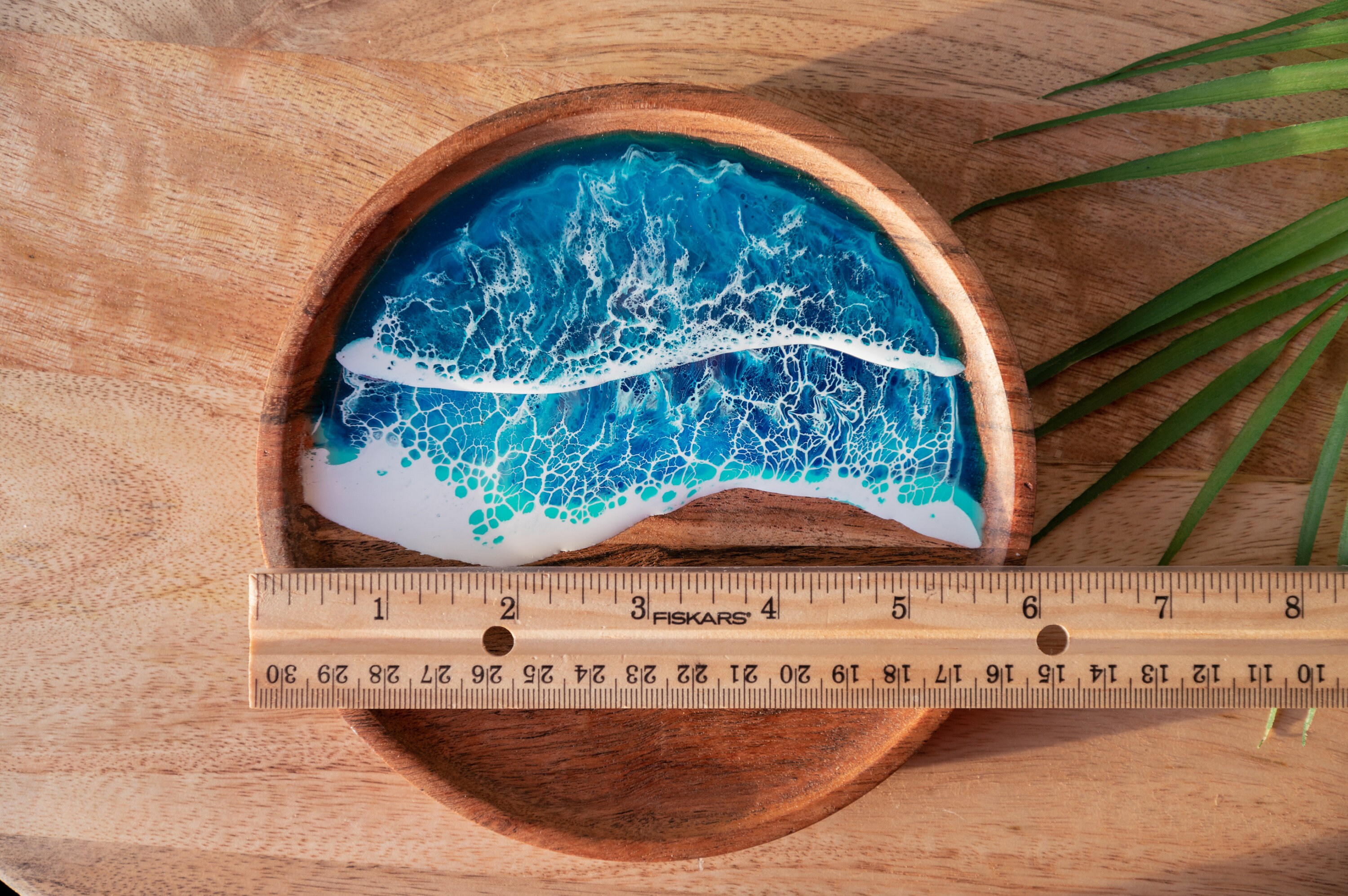 Small 6 Ocean Wave Resin Round Plate, Gift Idea, Ring Dish, Charcuterie ...