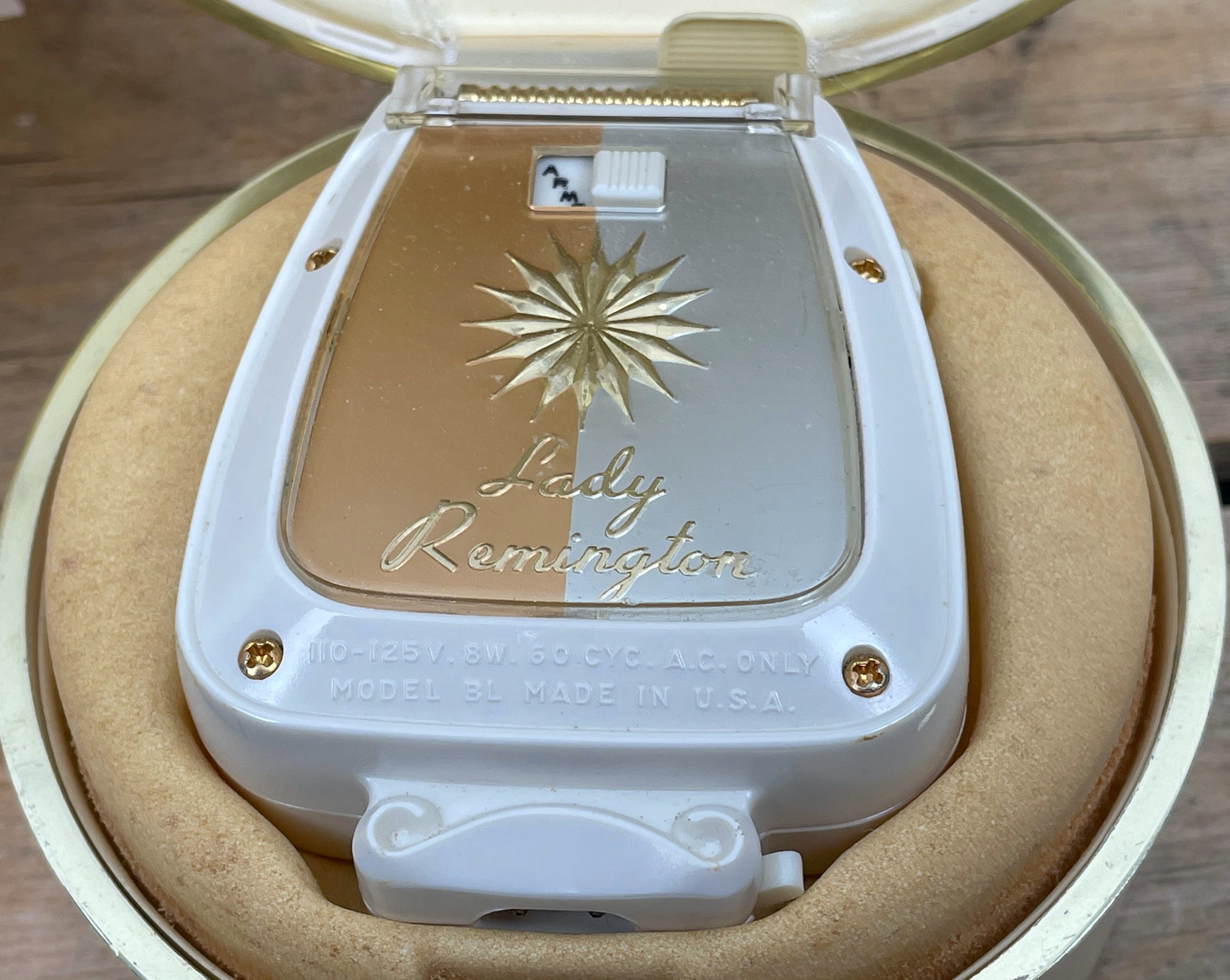 Vintage Lady Remington Shaver, Mid Century Electric Shaver, Vintage ...
