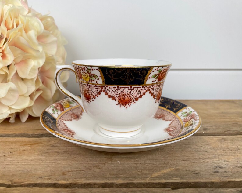 Vintage Colclough Tea Cup and Saucer Pattern 6612, Vintage Imari Style ...