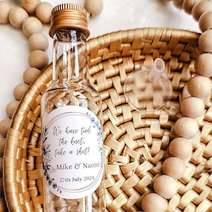 Custom Wedding Shot Bottle Mini Bottle for Alcohol Wedding Favour ...