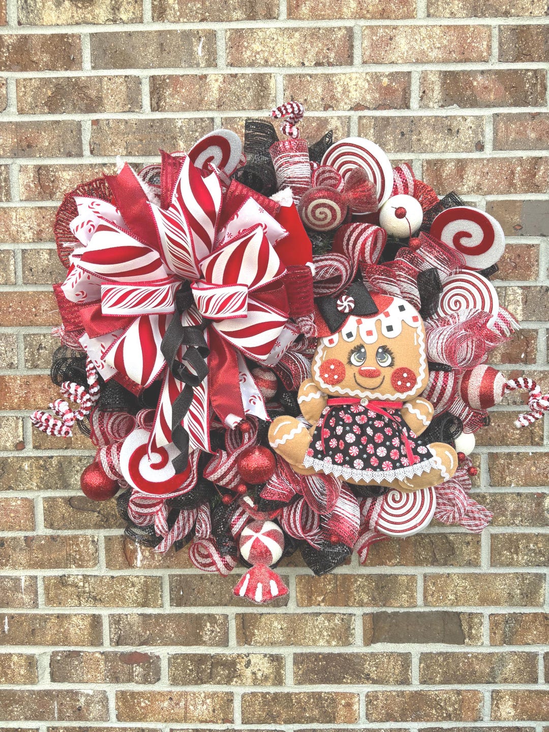 Gingerbread Girl Christmas Wreath: Festive Holiday Door Decor - Etsy
