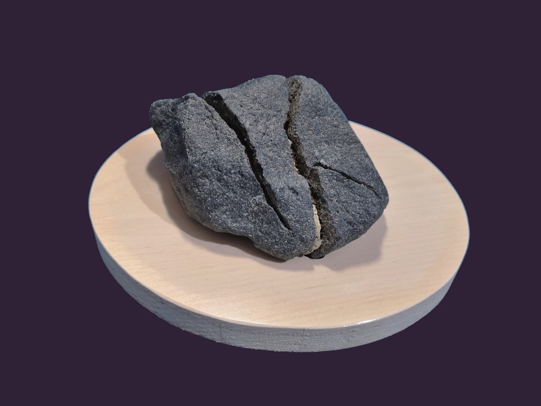 Suiseki,waterfall Stone,taki-ishi, Nunodaki-ishi, Viewing Stone,hand ...