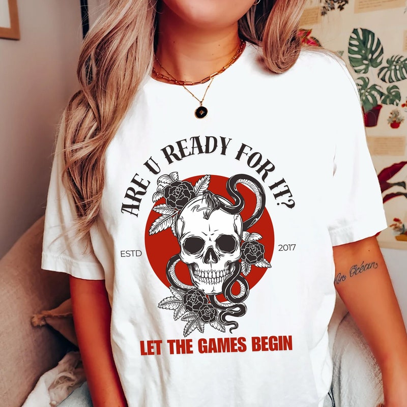 Mora merch - Etsy España