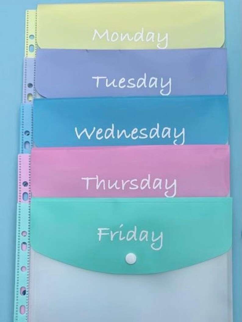 Set of 5 Days of the Week A4 Ring Binder Wallets - Etsy UK