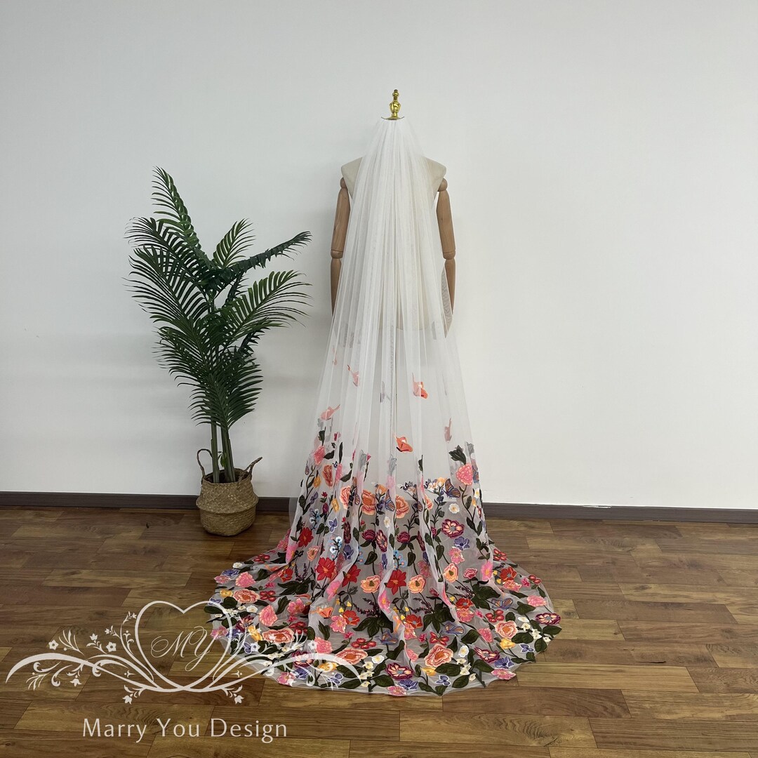 Dreamy Floral Wedding Veil,secret Garden Bridal Veil,floral Outdoor ...