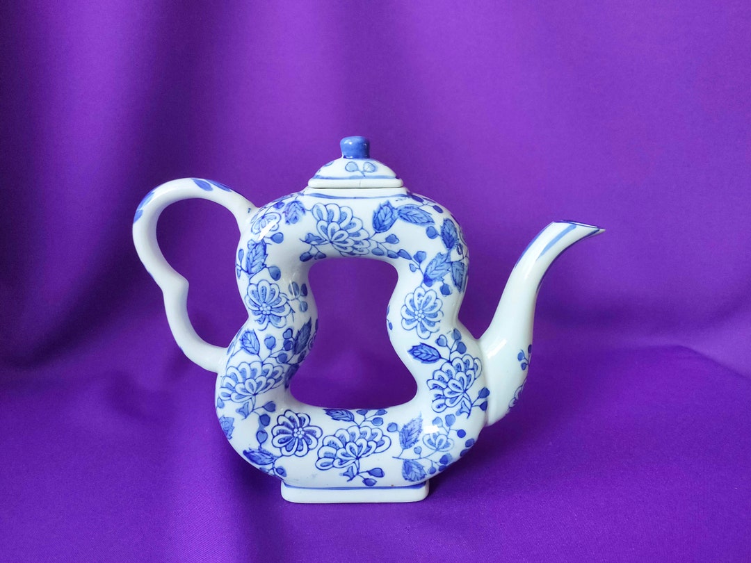 Fancy Chinese Teapot, Shape of 8, Chinese Tradition, Unique Minimalist ...