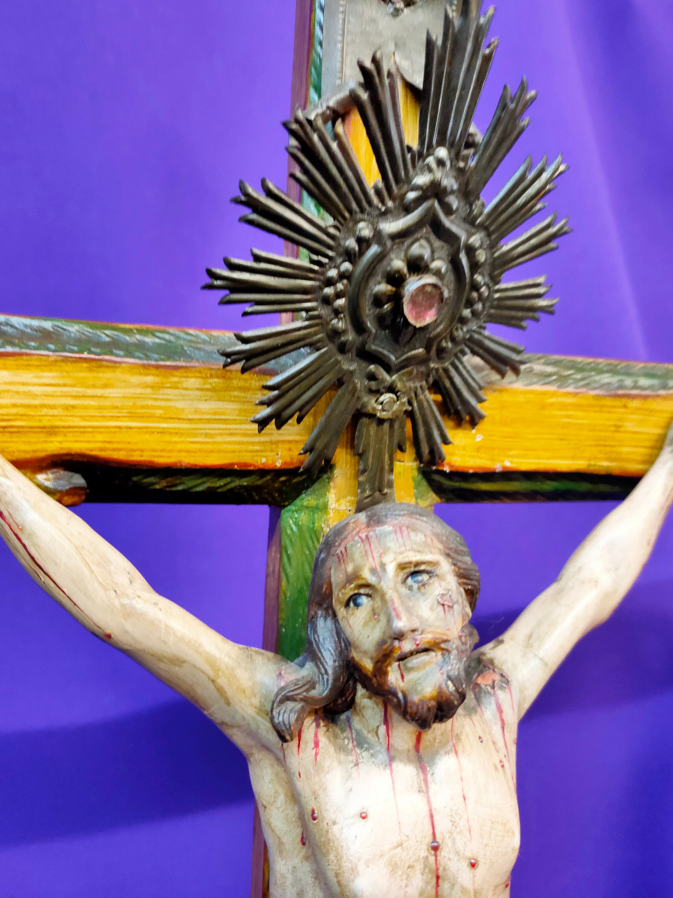 Jesus Christ on the Cross, Wooden Figurine, Drops of Blood, Crystal ...