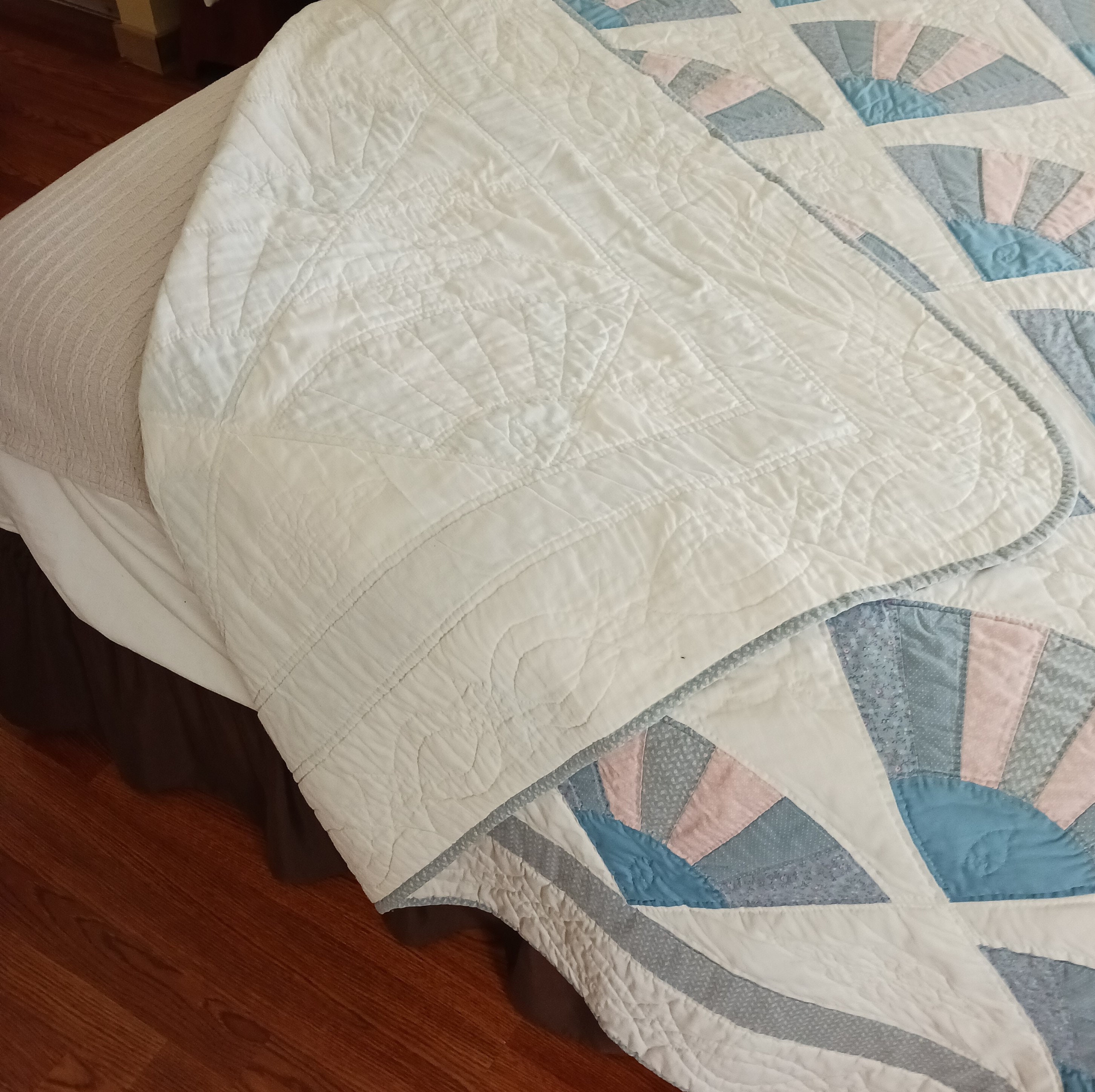 Beautiful Hand Stitched Full/queen Quilt Fan Pattern - Etsy