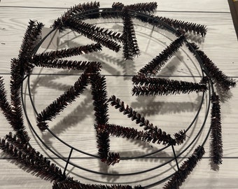 16" Elevated Wire Wreath Frame - Etsy