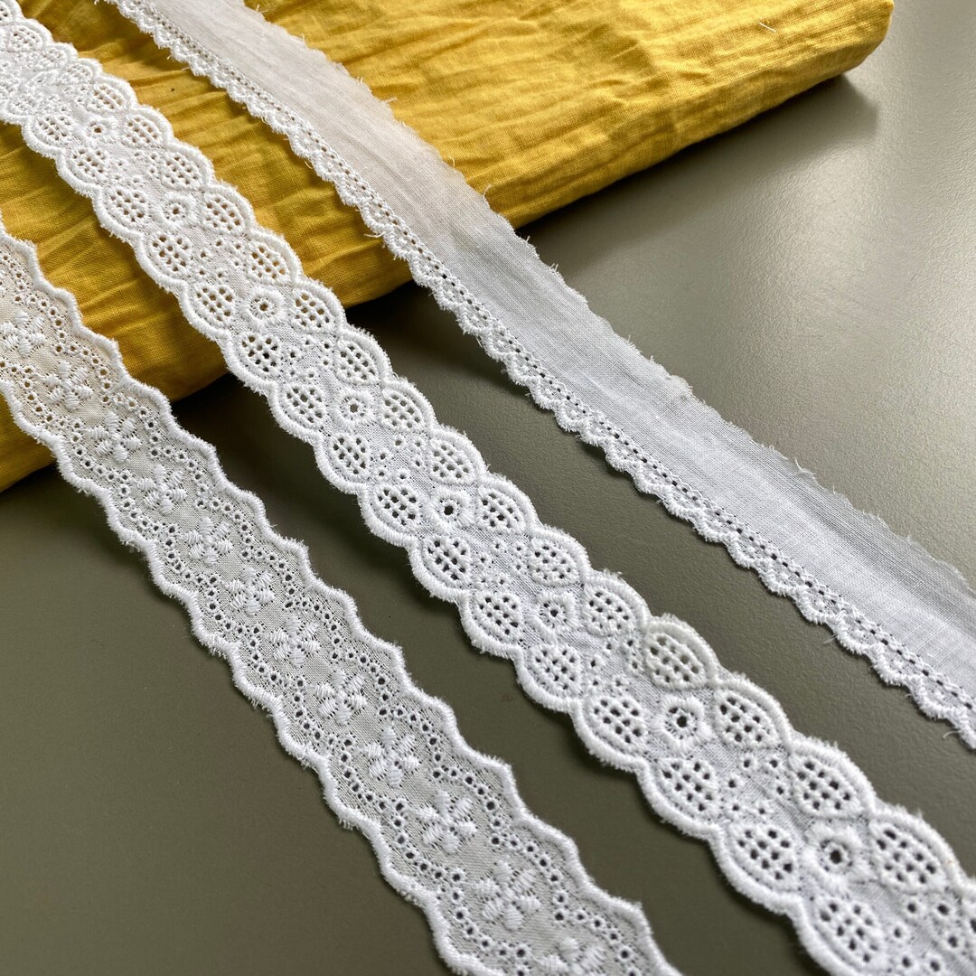 White Narrow Scalloped Edge Broderie Anglaise Lace Trim, 3/4" 7/8" (2 ...