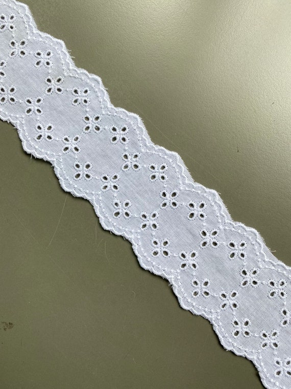 Wide eyelet trim store