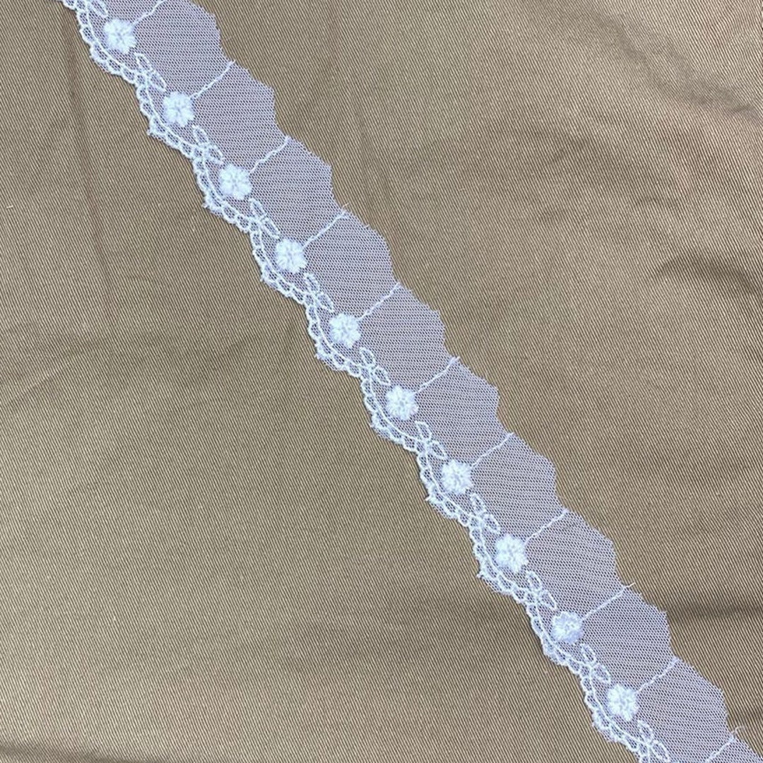 Vintage Floral Scalloped Edge Embroidered Tulle Lace Trim, Rayon, 1 1/4 ...