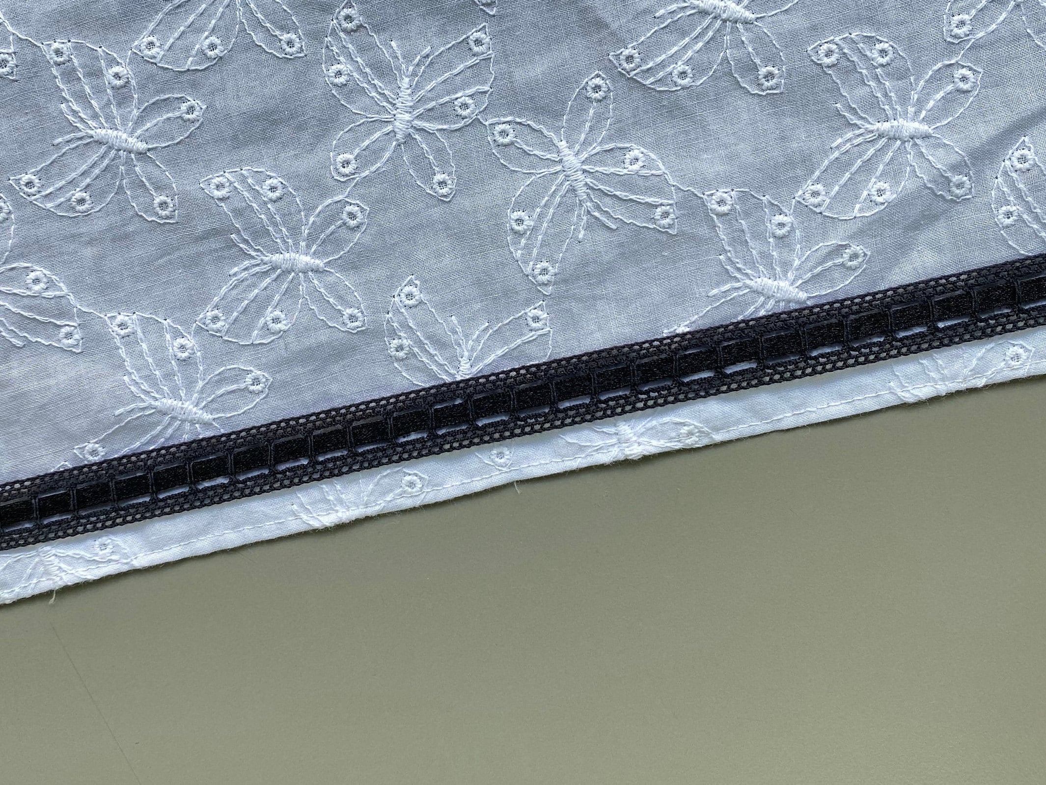 Black Beading Ladder Lace Trim With Ribbon, 1/2