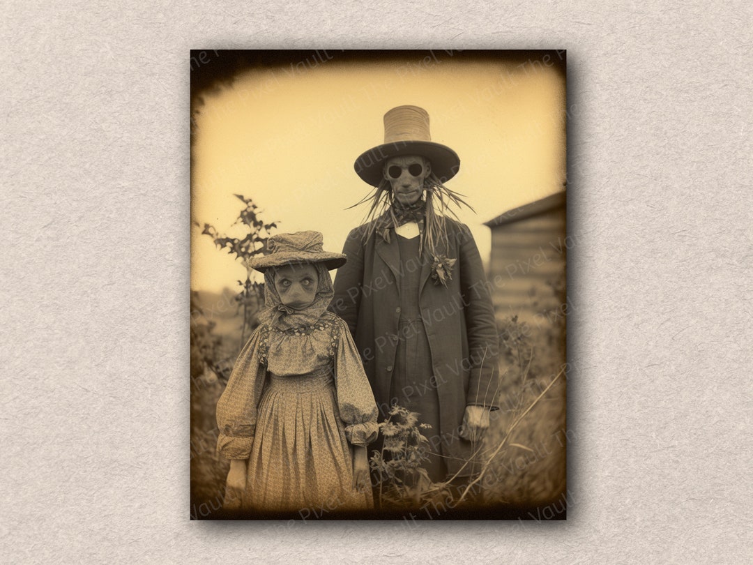 Vintage Style Scary Family Photo | Digital Download PNG | Halloween ...